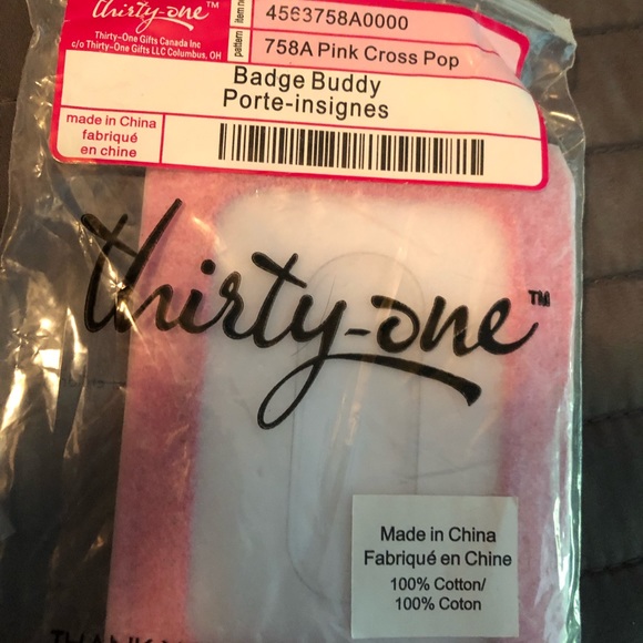 thirty-one | Accessories | Badge Buddy | Poshmark